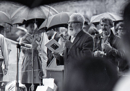 John Beecher talks about his poetry collection "To Live & Die in Dixie ...